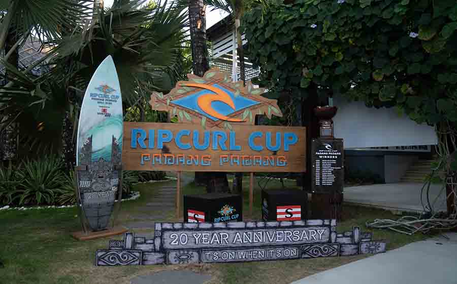 PESERTA RIP CURL CUP NANTIKAN PADANG PADANG SEMPURNA TAHUN 2024 ...